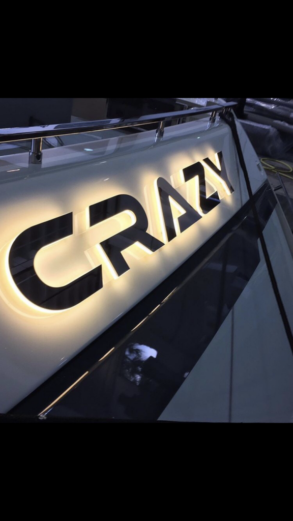 Portfolio | Yacht Lettering