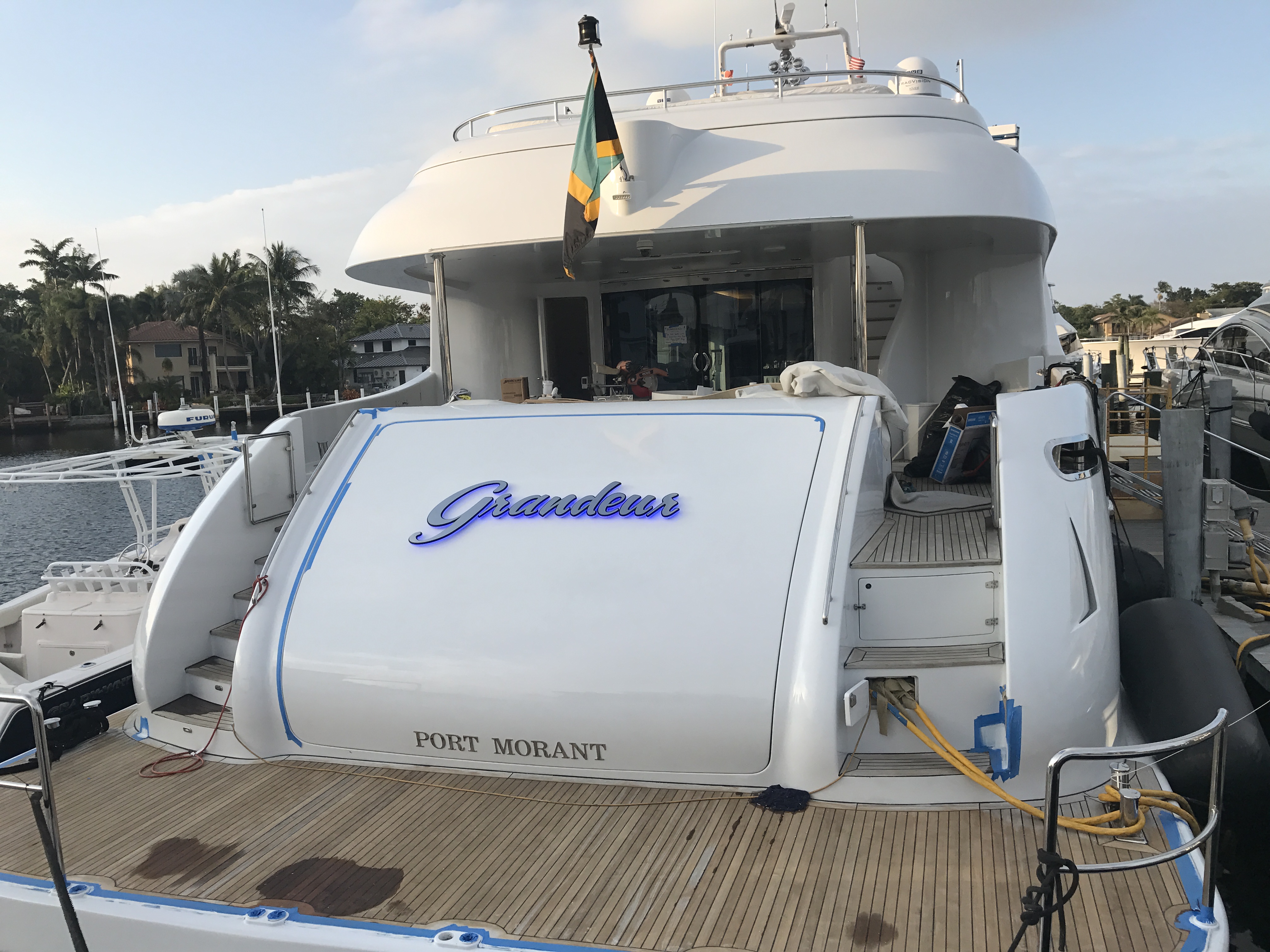 Portfolio | Yacht Lettering