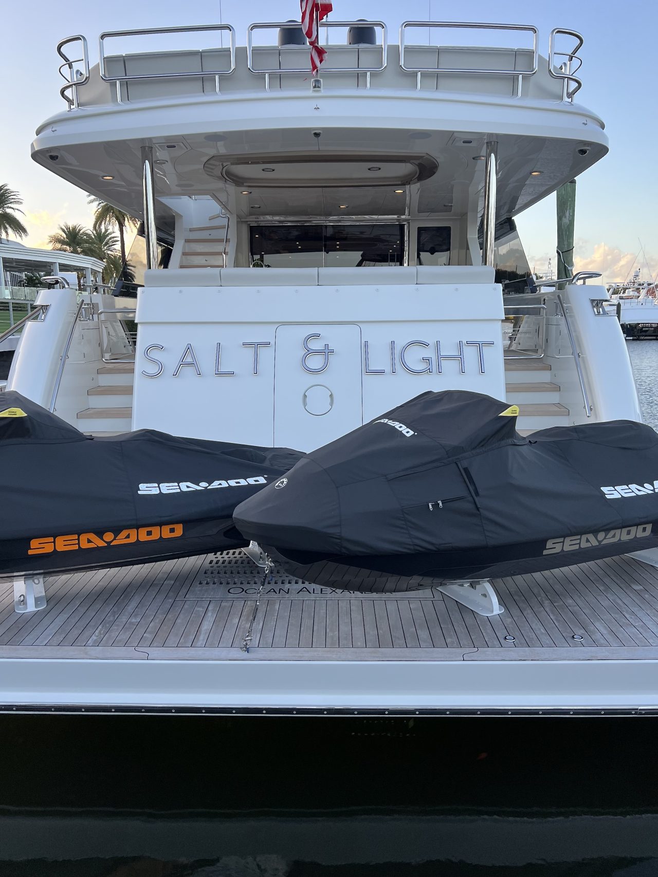 Portfolio - Yacht Lettering