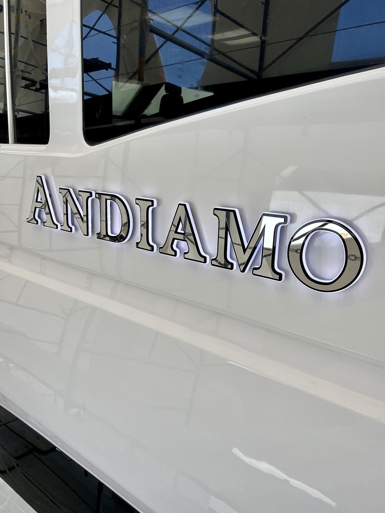 Portfolio - Yacht Lettering