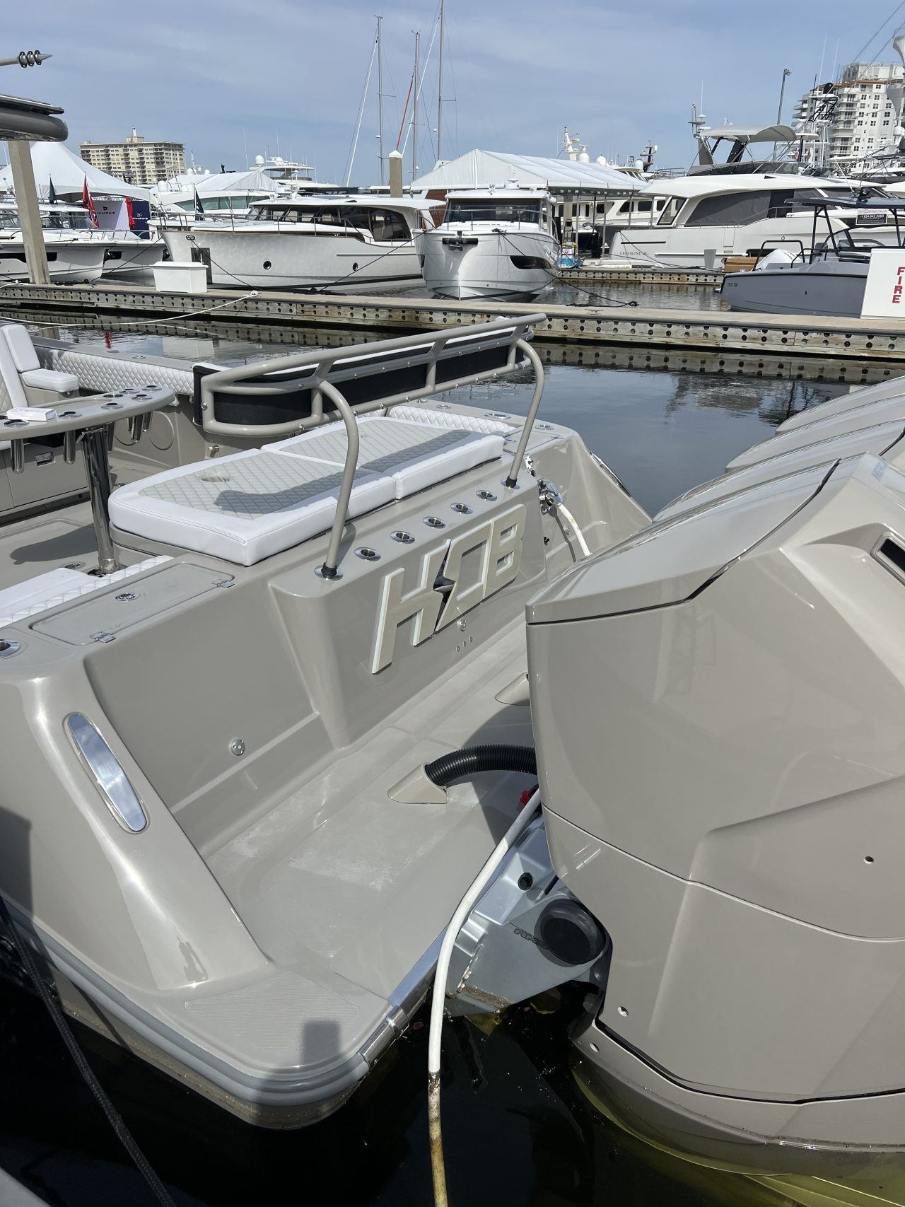 Portfolio - Yacht Lettering