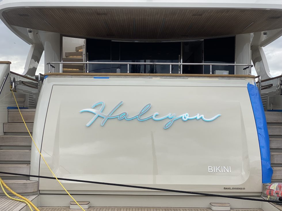 Portfolio - Yacht Lettering