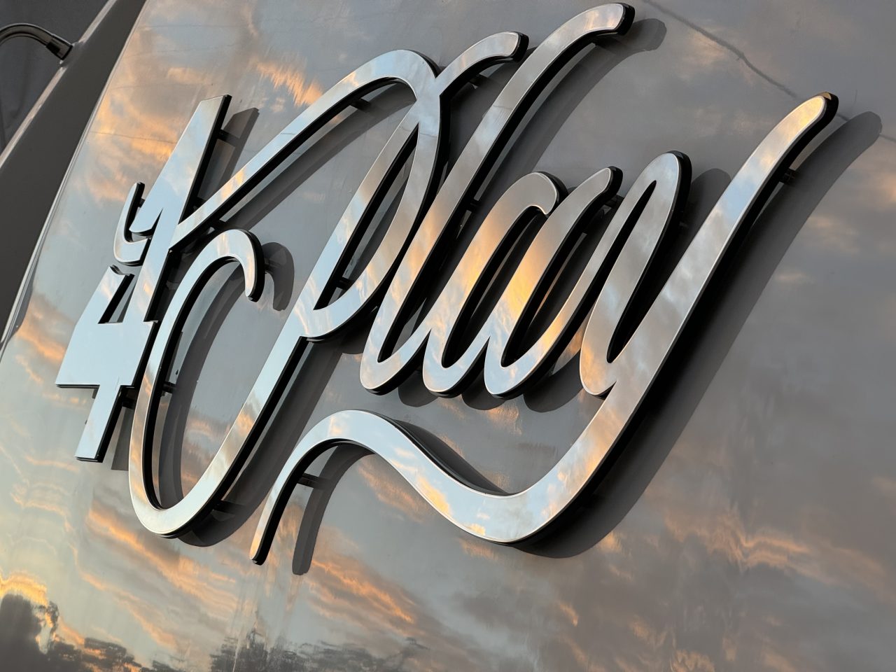 Portfolio - Yacht Lettering