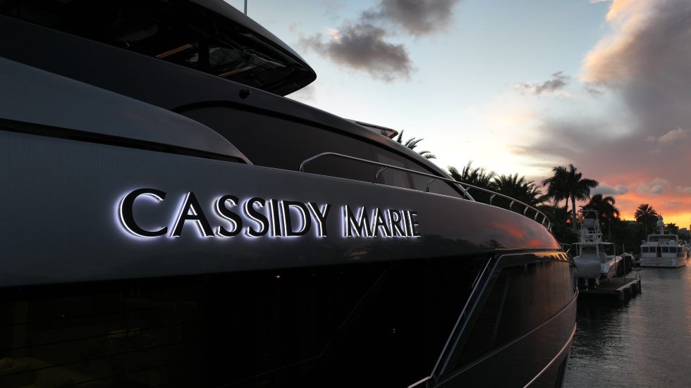 Portfolio - Yacht Lettering